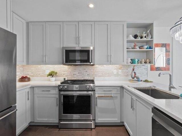 condo with 2 bedroom, Weehawken NJ DS104352046