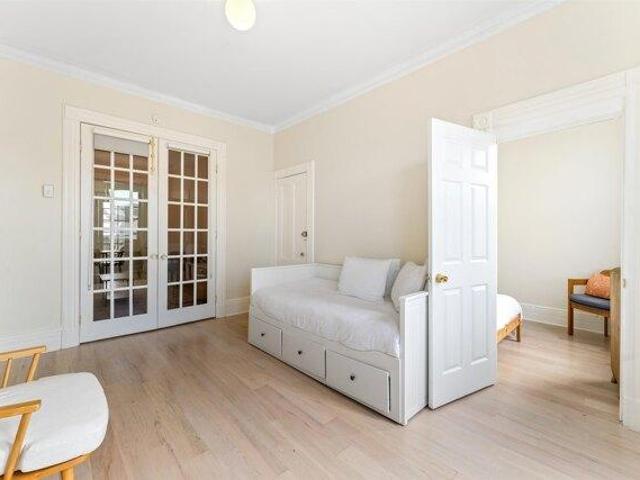 condo with 2 bedroom, Weehawken NJ ES104850611