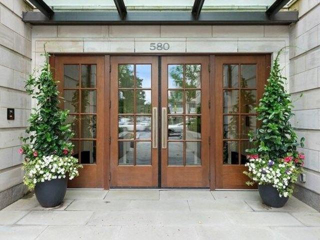 condo with 2 bedroom, Wellesley MA DS104150773