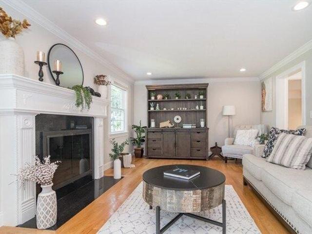 condo with 2 bedroom, Wellesley MA ES103493937