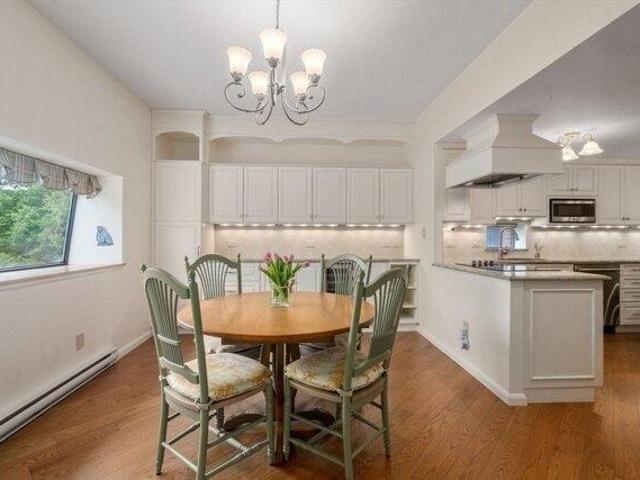 condo with 2 bedroom, Wellesley MA ES103186743