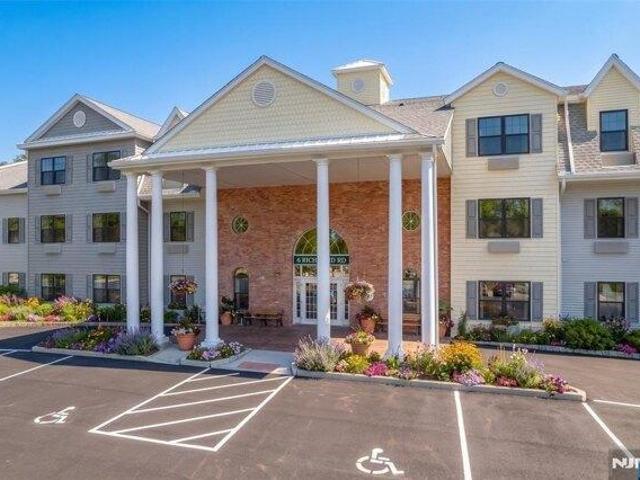 condo with 2 bedroom, West Milford NJ DS102314572