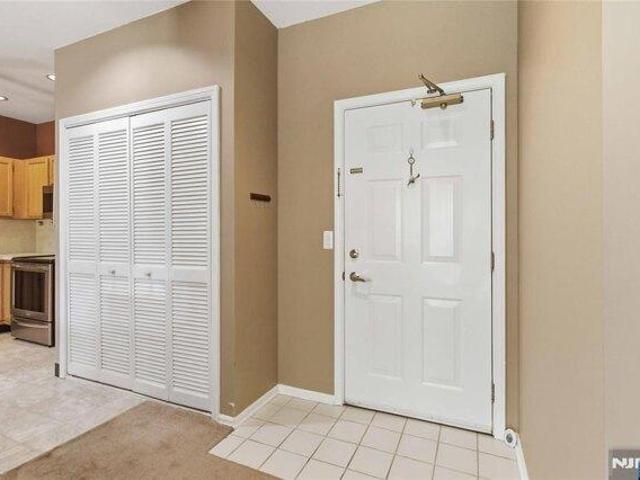 condo with 2 bedroom, West Milford NJ ES105158316