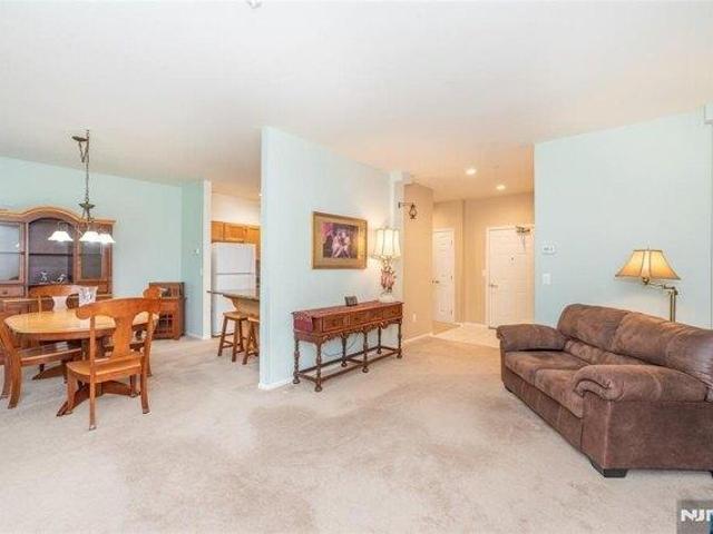 condo with 2 bedroom, West Milford NJ ES105160549