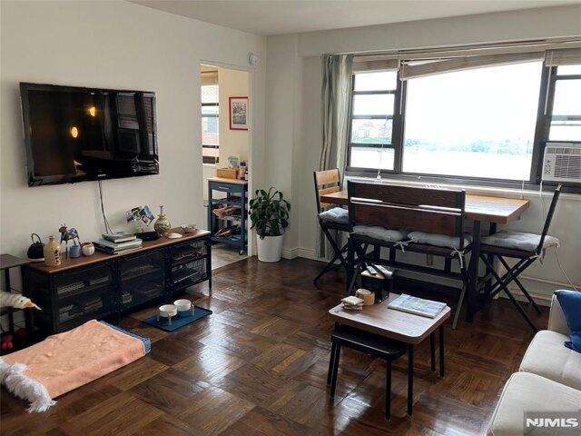condo with 2 bedroom, West New York NJ DS104373631