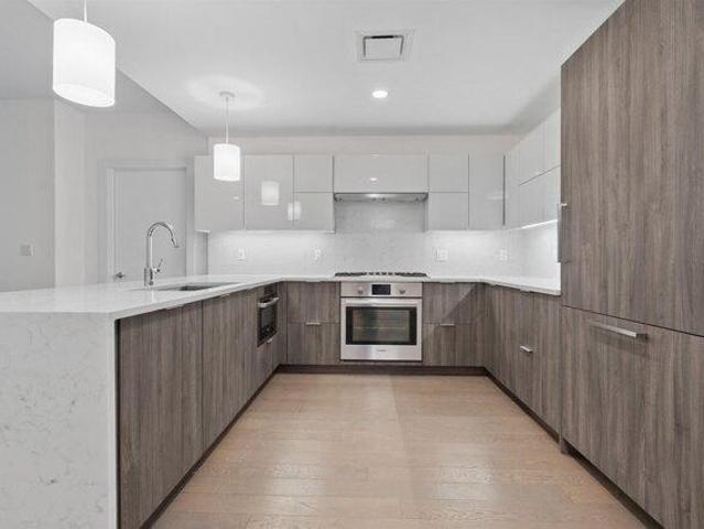 condo with 2 bedroom, West New York NJ DS102528134