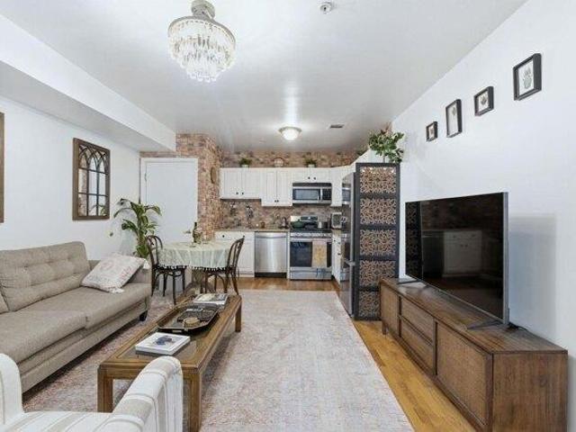 condo with 2 bedroom, West New York NJ DS102584191