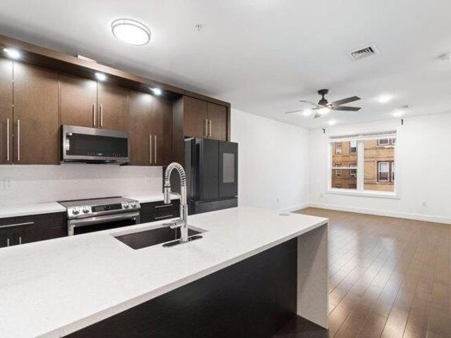condo with 2 bedroom, West New York NJ DS102727715