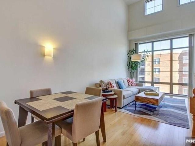 condo with 2 bedroom, West New York NJ ES104263645