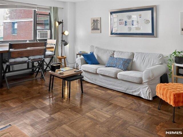 condo with 2 bedroom, West New York NJ ES105143821