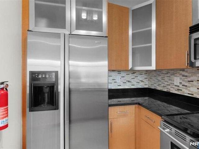 condo with 2 bedroom, West New York NJ ES105160567