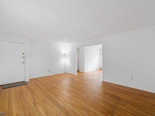 condo with 2 bedroom, West Orange NJ DS101801627