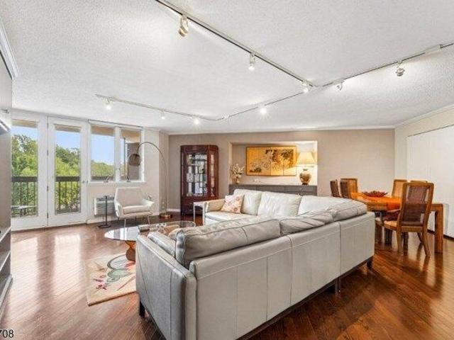 condo with 2 bedroom, West Orange NJ ES105174788