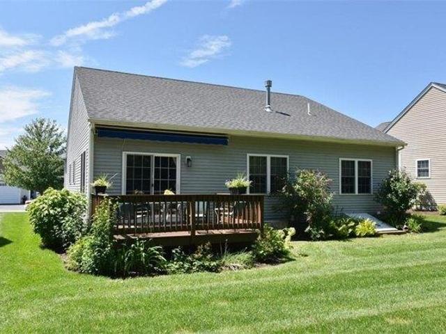 condo with 2 bedroom, West Greenwich RI ES104946760