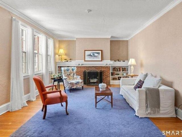 condo with 2 bedroom, West Hartford CT DLS102344279