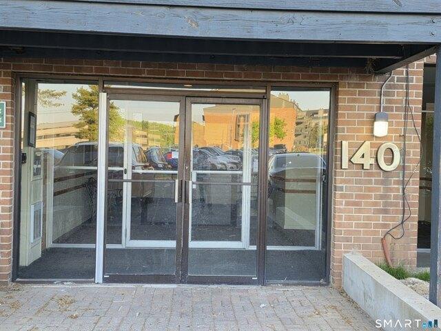 condo with 2 bedroom, West Hartford CT DS104077764