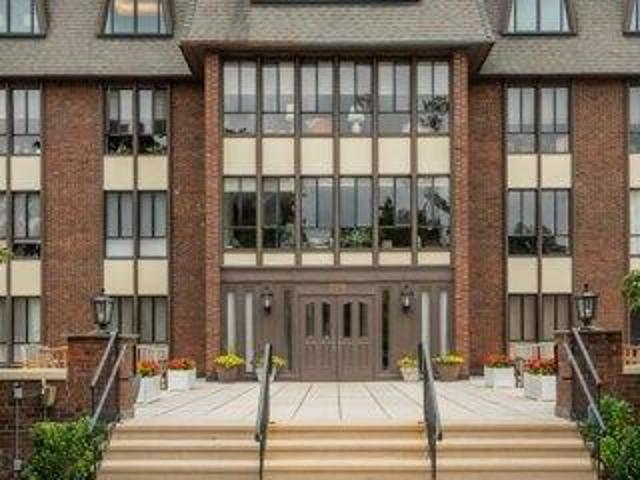condo with 2 bedroom, West Hartford CT DS103186620