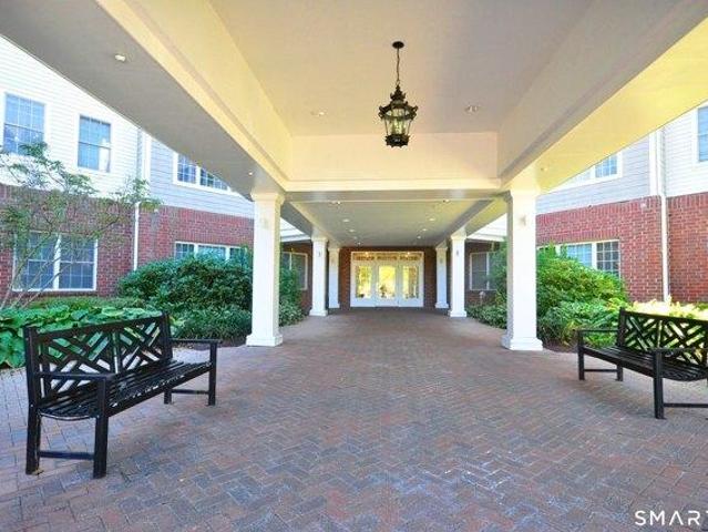 condo with 2 bedroom, West Hartford CT ES103158608