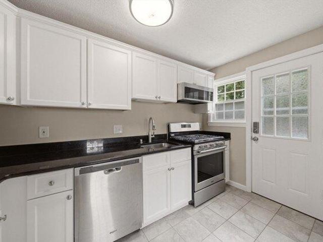 condo with 2 bedroom, West Springfield MA DS103663845
