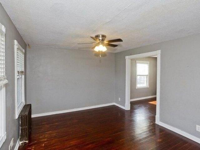 condo with 2 bedroom, West Springfield MA ES105061253