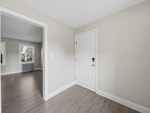 condo with 2 bedroom, West Springfield MA ES105093195