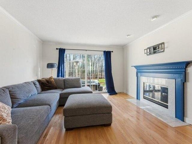 condo with 2 bedroom, West Springfield MA ES103808054