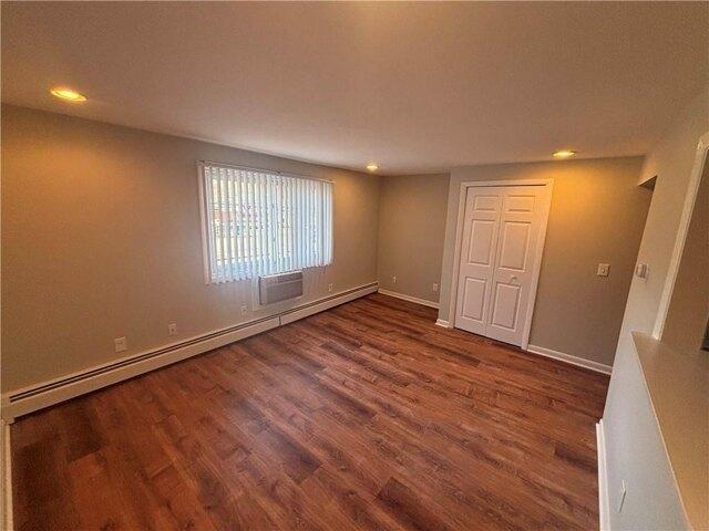 condo with 2 bedroom, West Warwick RI DLS103018289