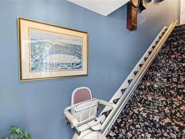 condo with 2 bedroom, West Warwick RI ES102959433