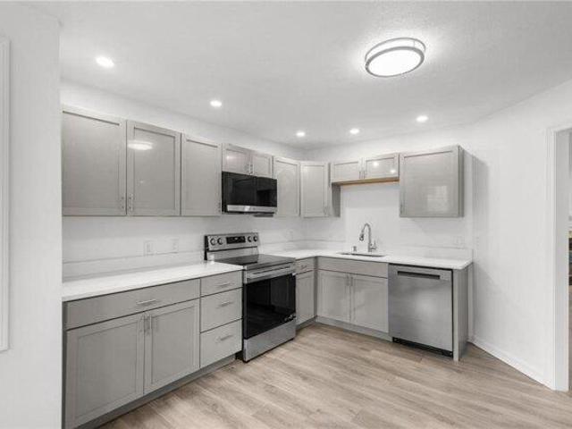 condo with 2 bedroom, West Warwick RI ES103220366