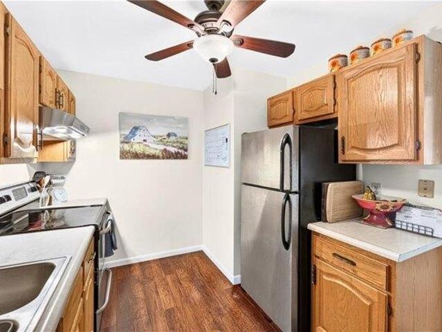 condo with 2 bedroom, West Warwick RI ES105081977