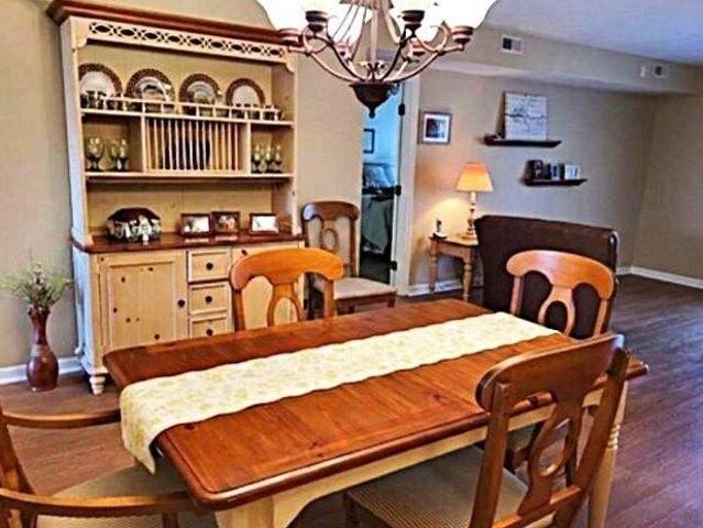 condo with 2 bedroom, West Warwick RI ES105115688