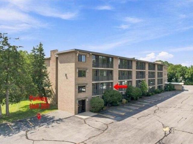 condo with 2 bedroom, West Warwick RI ES105116289