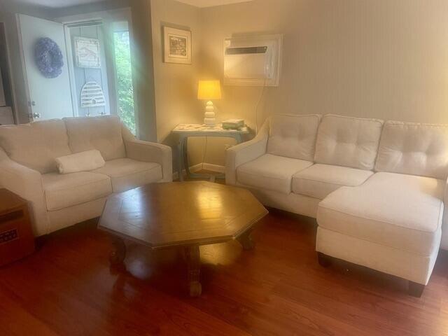 condo with 2 bedroom, West Yarmouth MA DS104297278