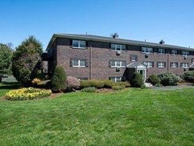 condo with 2 bedroom, Westborough MA DS102060492
