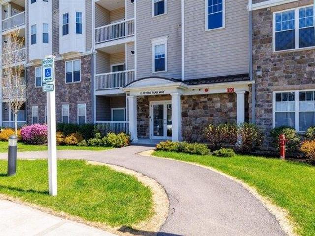 condo with 2 bedroom, Westborough MA DS102633897