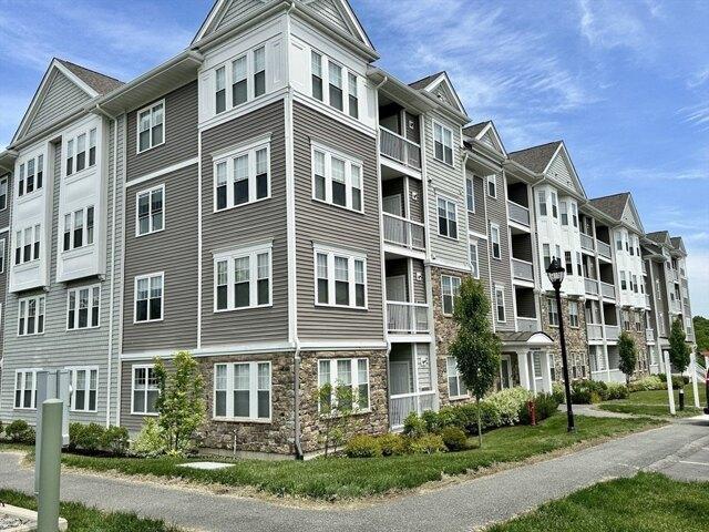 condo with 2 bedroom, Westborough MA DS103037706