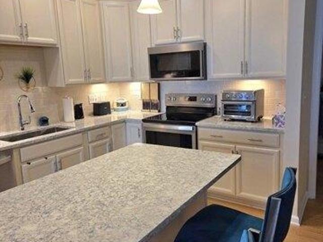 condo with 2 bedroom, Westborough MA ES103097465