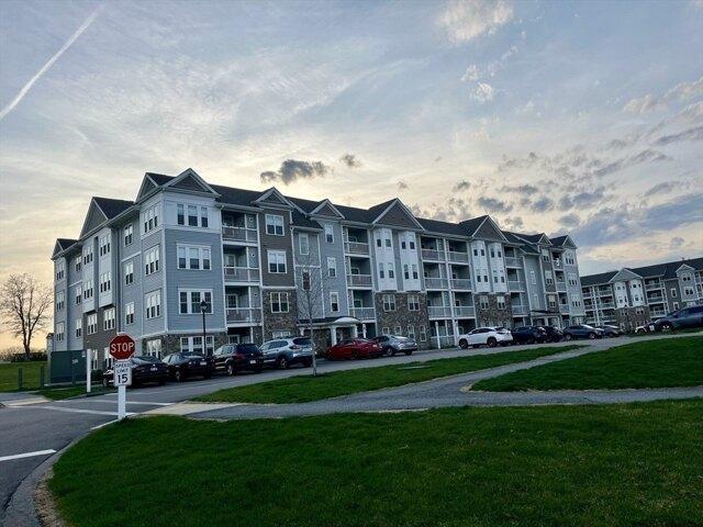 condo with 2 bedroom, Westborough MA ES103020500