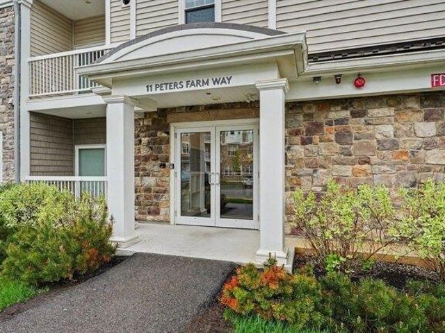 condo with 2 bedroom, Westborough MA ES103101938