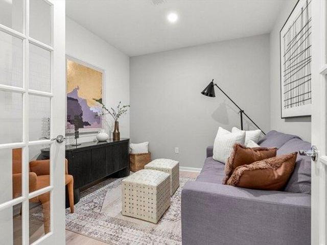 condo with 2 bedroom, Westborough MA ES103663017