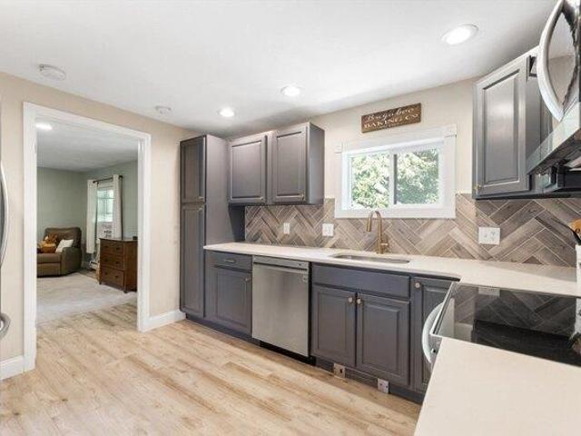 condo with 2 bedroom, Westborough MA ES103774415