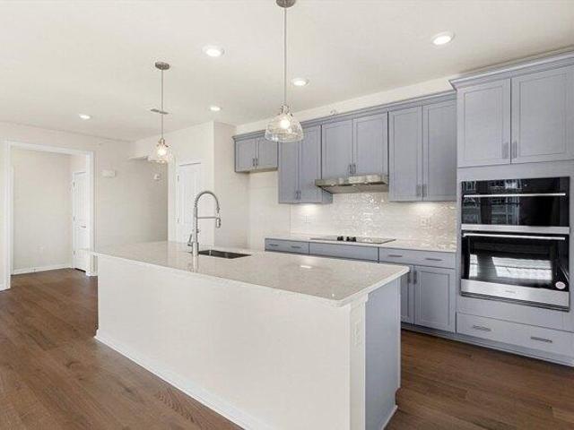 condo with 2 bedroom, Westborough MA ES104808286