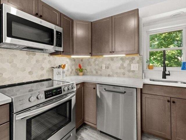 condo with 2 bedroom, Westborough MA ES105041277