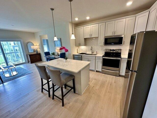 condo with 2 bedroom, Westborough MA ES105041557