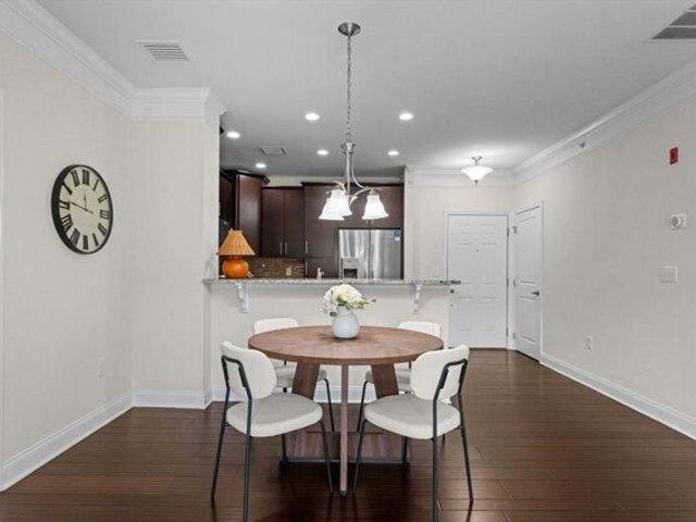condo with 2 bedroom, Westborough MA ES105175411