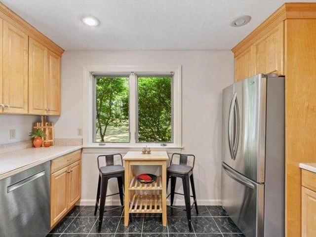 condo with 2 bedroom, Westford MA ES103434442