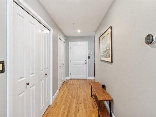 condo with 2 bedroom, Westford MA ES104116686