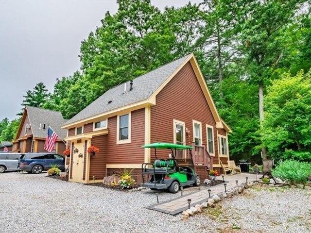 condo with 2 bedroom, Westford MA ES104295974