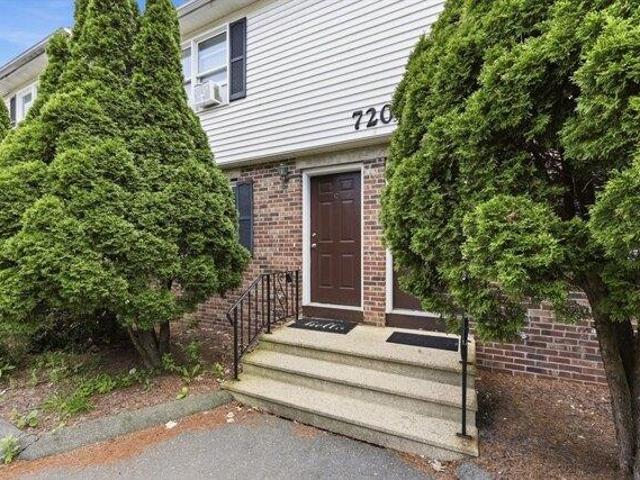 condo with 2 bedroom, Westfield MA ES105041608