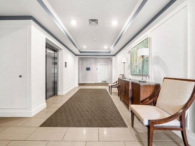 condo with 2 bedroom, Westwood MA DLS102410571